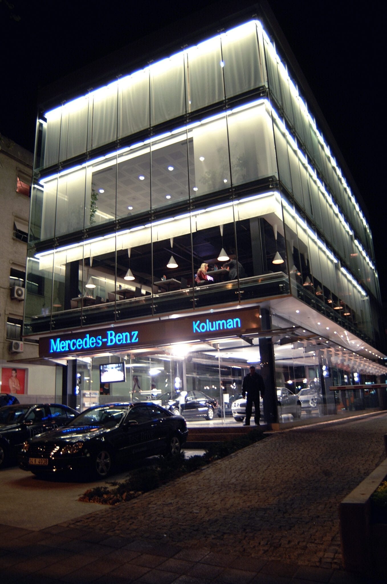 Bespoke Glass Solutions London | Expert Glass Glaziers